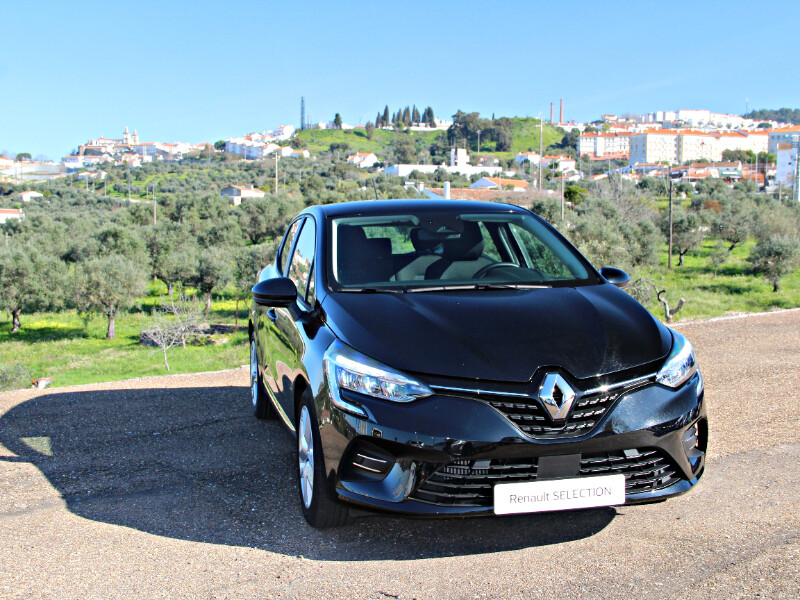 Venda - (Usado) Renault Clio Intense tCe 100 2019 Gasolina | AutoAds.pt
