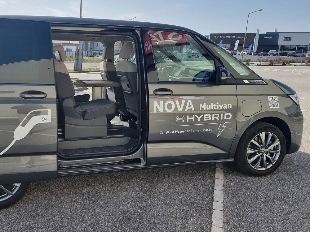 Venda - (Usada) Carrinha Volkswagen Multivan Life DSG PHEV 218 PS/110 ...