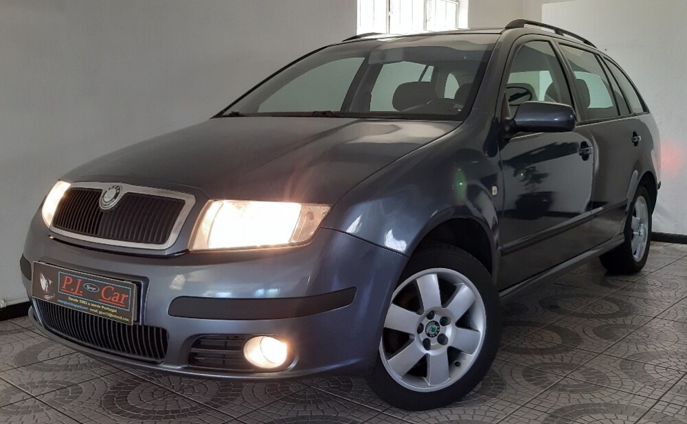 Venda - Carrinha Usada Škoda Fabia Break Elegance 1.4 TDI 75 CV 2005 ...