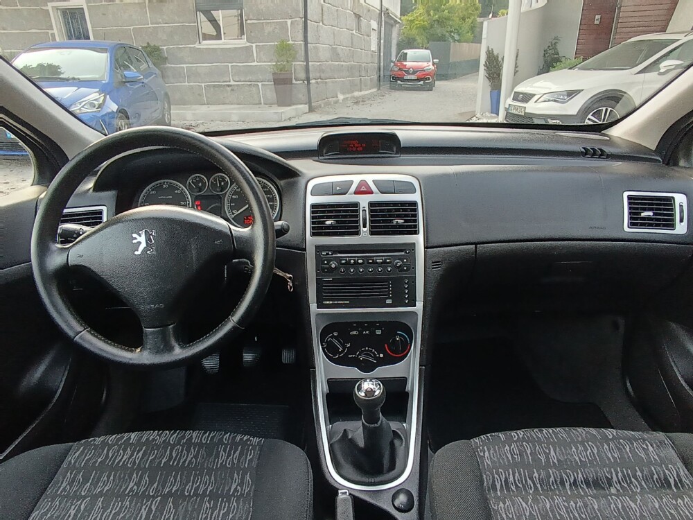 Venda - Carrinha Usada Peugeot 307 1.4 HDi XR 69 CV 2002 Diesel | AutoAds.pt