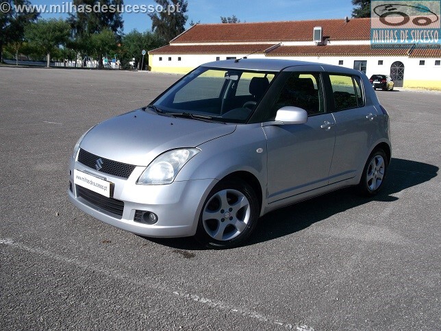 Venda - Suzuki Swift 1.3 DDIS GLX 70 CV | AutoAds.pt