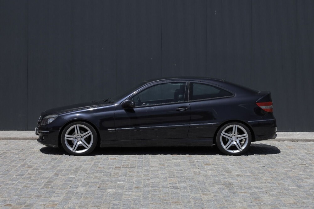 Venda - Carro Usado Mercedes-Benz CLC 200 CDi 122 CV 2010 Diesel ...